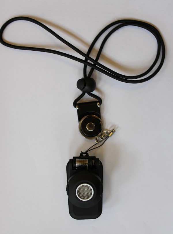 Détecteur d’Obstacles BuzzClip de la société Imerciv - CERTAM | Association Valentin Haüy